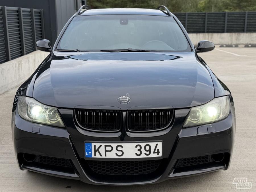 Black BMW 320 2005 in Vilnius, with an engine capacity of 2.00 L and mileage of 415 thousand km for 3500 €, photo 8 on AUTOMOTO.COM.LV