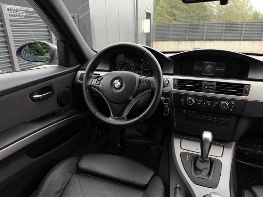 Black BMW 320 2005 in Vilnius, with an engine capacity of 2.00 L and mileage of 415 thousand km for 3500 €, photo 15 on AUTOMOTO.COM.LV