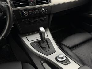 Black BMW 320 2005 in Vilnius, with an engine capacity of 2.00 L and mileage of 415 thousand km for 3500 €, photo 18 on AUTOMOTO.COM.LV