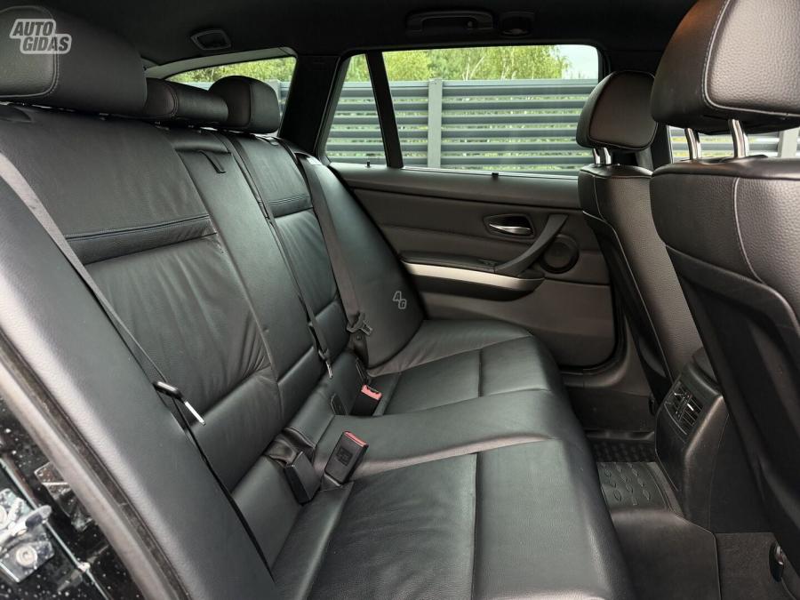 Black BMW 320 2005 in Vilnius, with an engine capacity of 2.00 L and mileage of 415 thousand km for 3500 €, photo 25 on AUTOMOTO.COM.LV