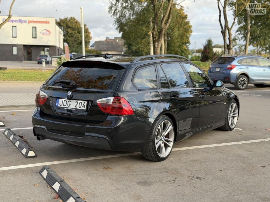 Melns BMW 320 2005 Rietavas, ar dzinēja tilpumu 2.00 L un nobraukumu 460 tūkst. km par 3200 €, foto 4 vietnē AUTOMOTO.COM.LV