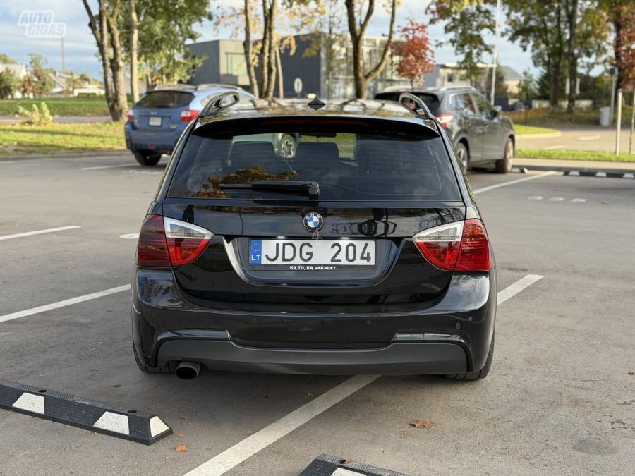 Melns BMW 320 2005 Rietavas, ar dzinēja tilpumu 2.00 L un nobraukumu 460 tūkst. km par 3200 €, foto 9 vietnē AUTOMOTO.COM.LV