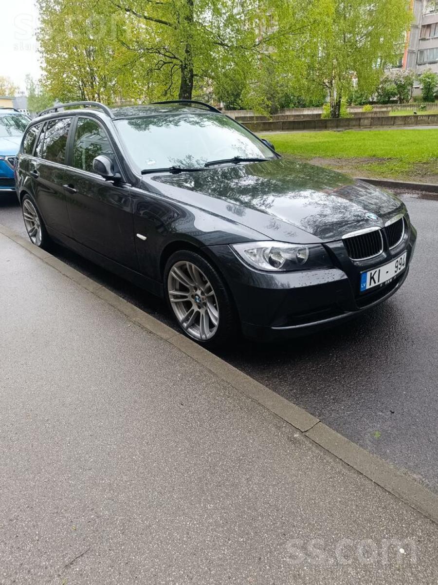 Black BMW 320 2006 in Riga, with an engine capacity of 2.00 L and mileage of 282 thousand km for 4000 €, photo 5 on AUTOMOTO.COM.LV