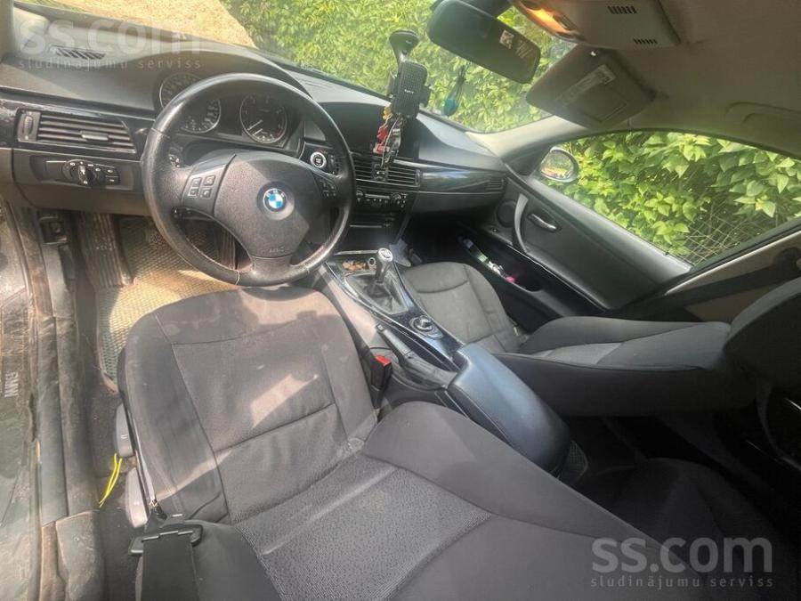 Melns BMW 320 2006 Rīga, ar dzinēja tilpumu 2.00 L un nobraukumu 427 tūkst. km par 3000 €, foto 5 vietnē AUTOMOTO.COM.LV