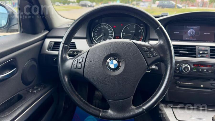 Melns BMW 320 2006 Liepāja, ar dzinēja tilpumu 2.00 L un nobraukumu 313 tūkst. km par 3900 €, foto 12 vietnē AUTOMOTO.COM.LV