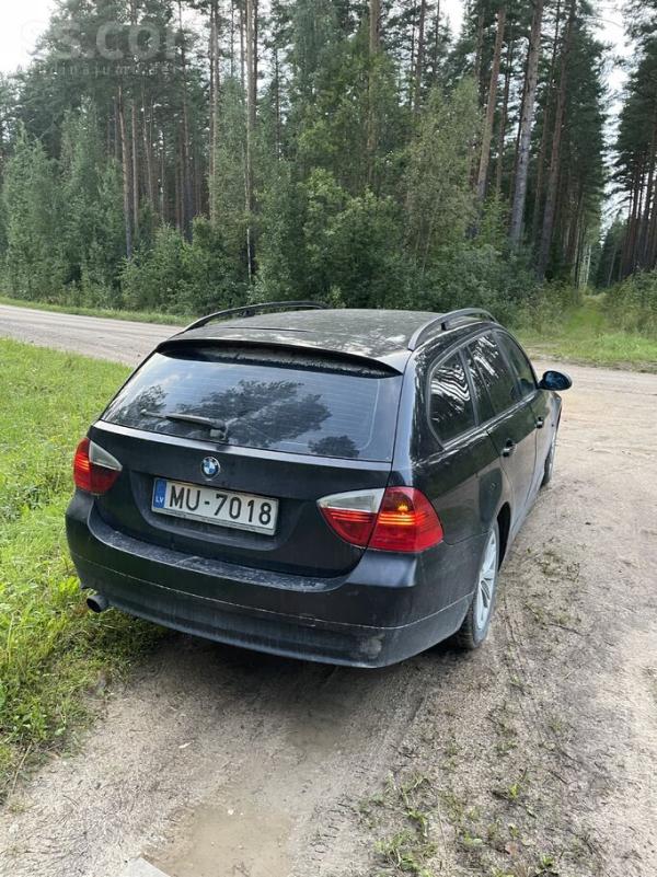 Melns BMW 320 2006 Jelgava, ar dzinēja tilpumu 2.00 L un nobraukumu 340 tūkst. km par 1644 €, foto 5 vietnē AUTOMOTO.COM.LV
