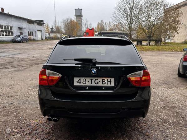 Black BMW 320 2006 in Svencionys, with an engine capacity of 2.00 L and mileage of 300 thousand km for 9500 €, photo 11 on AUTOMOTO.COM.LV
