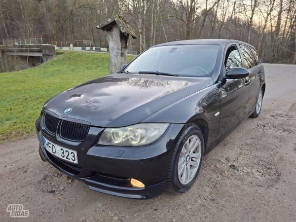 Black BMW 320 2006 in Kretinga, with an engine capacity of 2.00 L and mileage of 441 thousand km for 2350 €, photo 2 on AUTOMOTO.COM.LV
