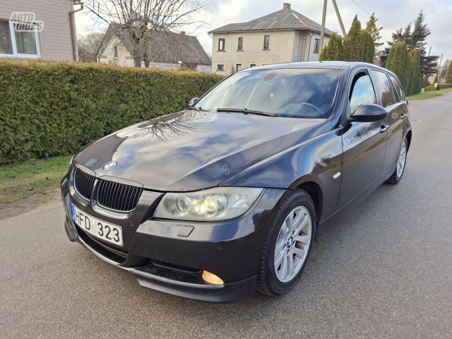 Melns BMW 320 2006 Kretinga, ar dzinēja tilpumu 2.00 L un nobraukumu 404 tūkst. km par 2250 €, foto 1 vietnē AUTOMOTO.COM.LV