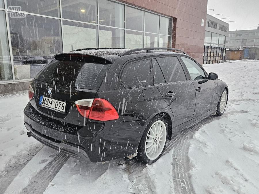 Black BMW 320 2006 in Klaipeda, with an engine capacity of 2.00 L and mileage of 388 thousand km for 2890 €, photo 9 on AUTOMOTO.COM.LV