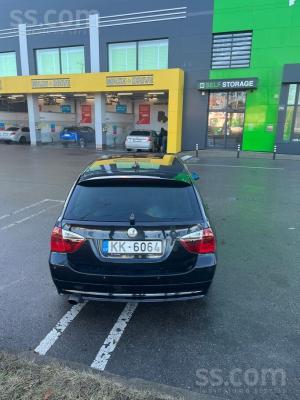 Melns BMW 320 2006 Rīga, ar dzinēja tilpumu 1.80 L un nobraukumu 387 tūkst. km par 2500 €, foto 3 vietnē AUTOMOTO.COM.LV