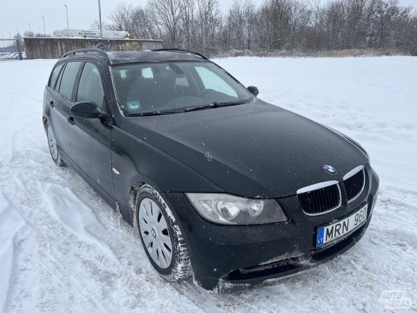 Melns BMW 320 2006 Kauņa, ar dzinēja tilpumu 2.00 L un nobraukumu 350 tūkst. km par 2650 €, foto 2 vietnē AUTOMOTO.COM.LV