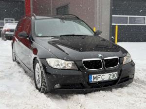 Melns BMW 320 2006 Viļņa, ar dzinēja tilpumu 2.00 L un nobraukumu 319 tūkst. km par 1950 €, foto 2 vietnē AUTOMOTO.COM.LV