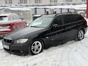 Melns BMW 320 2006 Viļņa, ar dzinēja tilpumu 2.00 L un nobraukumu 319 tūkst. km par 1950 €, foto 3 vietnē AUTOMOTO.COM.LV
