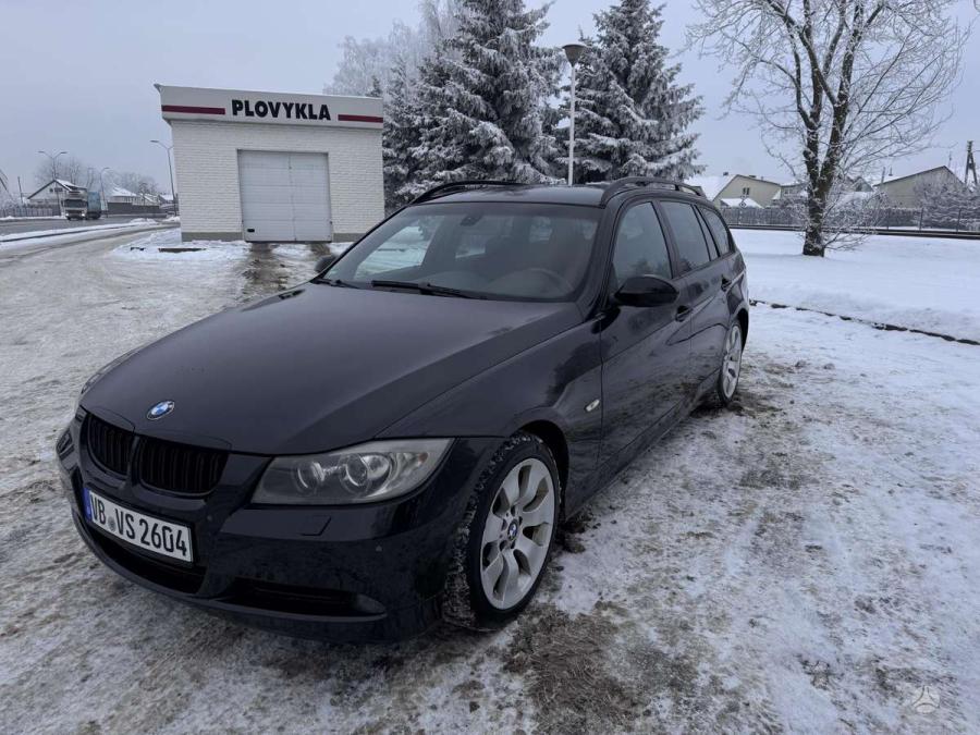 Melns BMW 320 2006 Marijampole, ar dzinēja tilpumu 2.00 L un nobraukumu 307 tūkst. km par 3750 €, foto 2 vietnē AUTOMOTO.COM.LV