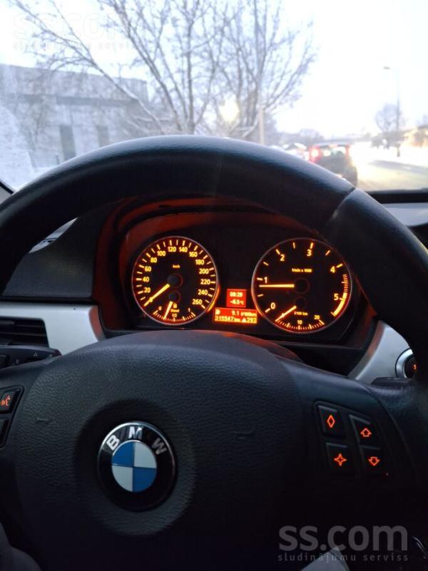 Melns BMW 320 2006 Rīga, ar dzinēja tilpumu 2.00 L un nobraukumu 326 tūkst. km par 2350 €, foto 9 vietnē AUTOMOTO.COM.LV