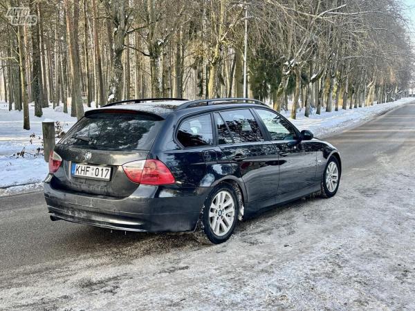 Black BMW 320 2006 in Mazeikiai, with an engine capacity of 2.00 L and mileage of 228 thousand km for 3000 €, photo 2 on AUTOMOTO.COM.LV