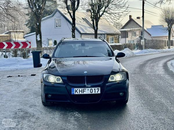 Black BMW 320 2006 in Mazeikiai, with an engine capacity of 2.00 L and mileage of 228 thousand km for 3000 €, photo 8 on AUTOMOTO.COM.LV