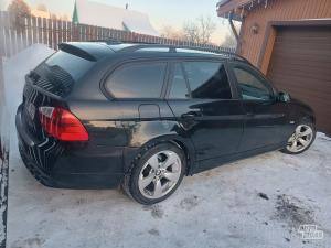 Melns BMW 320 2006 Šauļi, ar dzinēja tilpumu 2.00 L un nobraukumu 305 tūkst. km par 2700 €, foto 5 vietnē AUTOMOTO.COM.LV