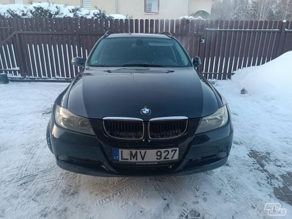 Melns BMW 320 2006 Šauļi, ar dzinēja tilpumu 2.00 L un nobraukumu 305 tūkst. km par 2700 €, foto 6 vietnē AUTOMOTO.COM.LV