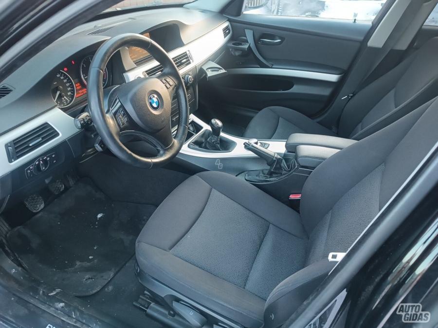 Melns BMW 320 2006 Šauļi, ar dzinēja tilpumu 2.00 L un nobraukumu 305 tūkst. km par 2700 €, foto 8 vietnē AUTOMOTO.COM.LV