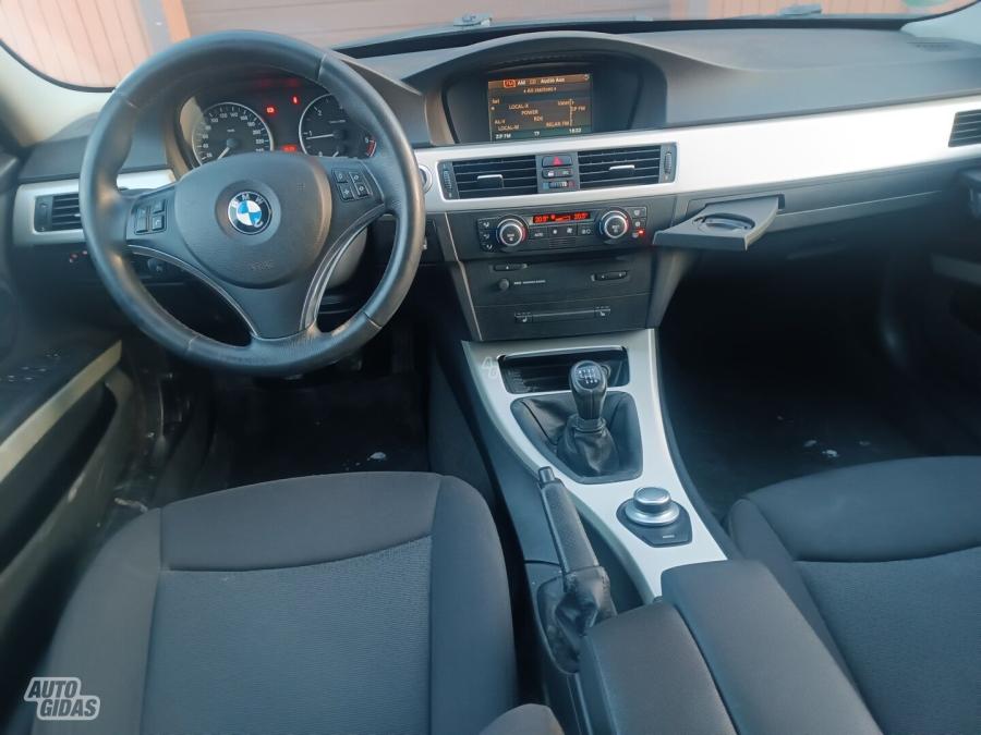 Melns BMW 320 2006 Šauļi, ar dzinēja tilpumu 2.00 L un nobraukumu 305 tūkst. km par 2700 €, foto 9 vietnē AUTOMOTO.COM.LV