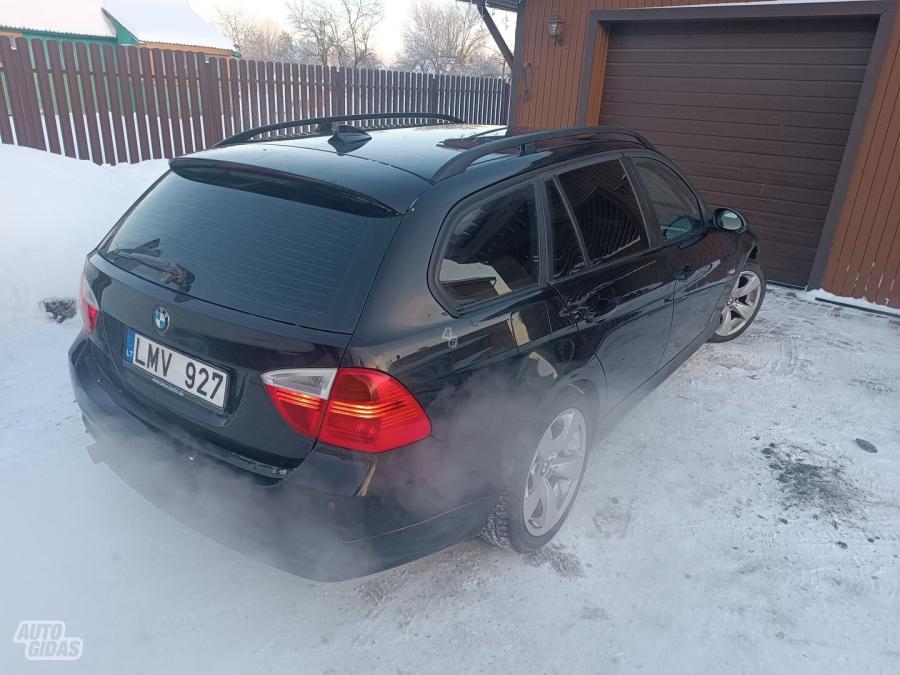 Melns BMW 320 2006 Šauļi, ar dzinēja tilpumu 2.00 L un nobraukumu 305 tūkst. km par 2700 €, foto 13 vietnē AUTOMOTO.COM.LV