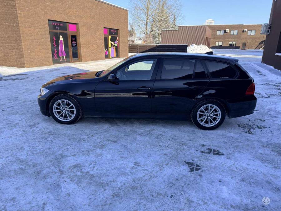Black BMW 320 2006 in Kaisiadorys, with an engine capacity of 2.00 L and mileage of 415 thousand km for 2650 €, photo 5 on AUTOMOTO.COM.LV