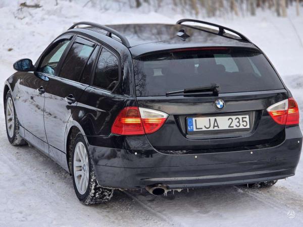 Black BMW 320 2006 in Radviliskis, with an engine capacity of 2.00 L and mileage of 400 thousand km for 2750 €, photo 4 on AUTOMOTO.COM.LV