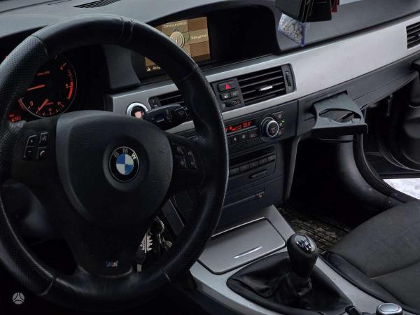 Black BMW 320 2006 in Radviliskis, with an engine capacity of 2.00 L and mileage of 400 thousand km for 2750 €, photo 7 on AUTOMOTO.COM.LV