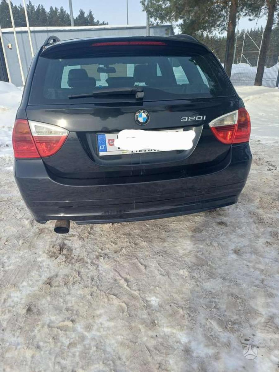 Melns BMW 320 2006 Utena, ar dzinēja tilpumu 2.00 L un nobraukumu 335 tūkst. km par 3000 €, foto 19 vietnē AUTOMOTO.COM.LV