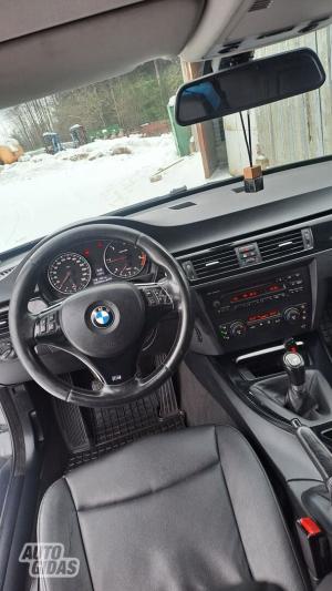Melns BMW 320 2006 Jonava, ar dzinēja tilpumu 2.00 L un nobraukumu 355 tūkst. km par 3300 €, foto 4 vietnē AUTOMOTO.COM.LV