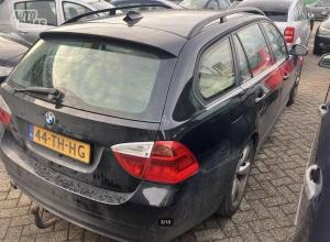 Black BMW 320 2006 in Vilnius, with an engine capacity of 2.00 L and mileage of 395 thousand km for 2300 €, photo 4 on AUTOMOTO.COM.LV