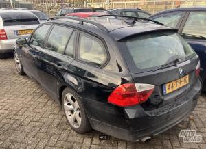 Melns BMW 320 2006 Viļņa, ar dzinēja tilpumu 2.00 L un nobraukumu 396 tūkst. km par 2350 €, foto 4 vietnē AUTOMOTO.COM.LV