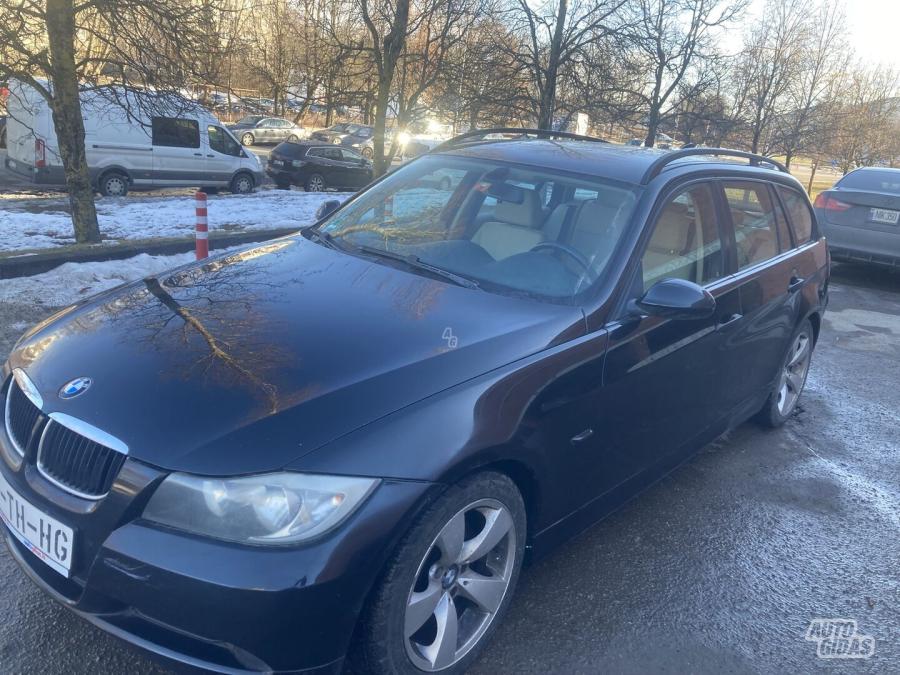 Black BMW 320 2006 in Vilnius, with an engine capacity of 2.00 L and mileage of 395 thousand km for 2250 €, photo 2 on AUTOMOTO.COM.LV