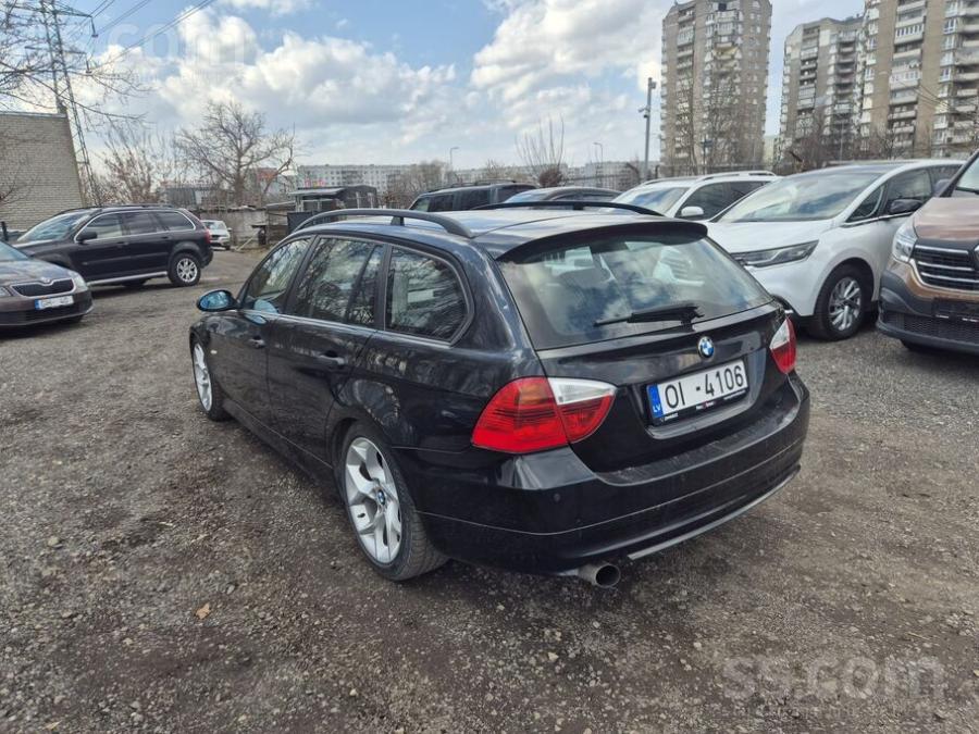 Black BMW 320 2006 in Riga, with an engine capacity of 2.00 L and mileage of 267 thousand km for 2690 €, photo 8 on AUTOMOTO.COM.LV