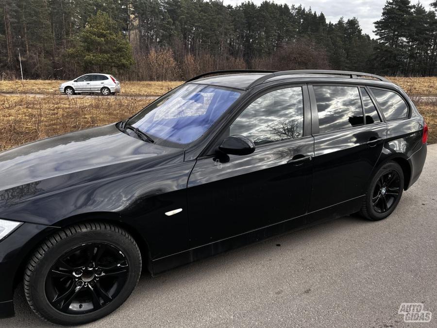 Black BMW 320 2006 in Vilnius, with an engine capacity of 2.00 L and mileage of 442 thousand km for 2200 €, photo 4 on AUTOMOTO.COM.LV