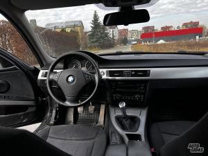 Black BMW 320 2006 in Vilnius, with an engine capacity of 2.00 L and mileage of 442 thousand km for 2200 €, photo 12 on AUTOMOTO.COM.LV
