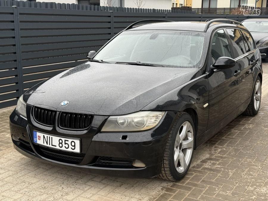 Melns BMW 320 2006 Kauņa, ar dzinēja tilpumu 2.00 L un nobraukumu 371 tūkst. km par 2200 €, foto 5 vietnē AUTOMOTO.COM.LV