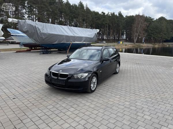 Black BMW 320 2006 in Kaunas, with an engine capacity of 2.00 L and mileage of 258 thousand km for 2900 €, photo 2 on AUTOMOTO.COM.LV