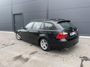 Melns BMW 320 2006 Alīta, ar dzinēja tilpumu 2.00 L un nobraukumu 400 tūkst. km par 2590 €, foto  vietnē AUTOMOTO.COM.LV