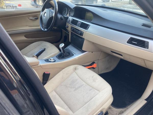 Melns BMW 320 2006 Viļņa, ar dzinēja tilpumu 2.00 L un nobraukumu 395 tūkst. km par 1999 €, foto 6 vietnē AUTOMOTO.COM.LV