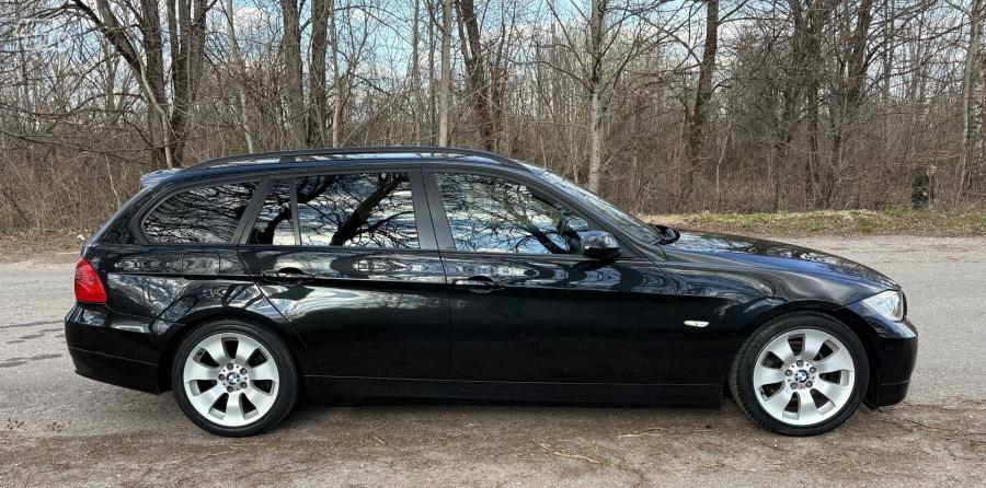 Black BMW 320 2006 in Taurage, with an engine capacity of 2.00 L and mileage of 319 thousand km for 2799 €, photo 13 on AUTOMOTO.COM.LV