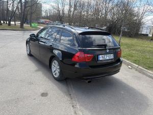 Melns BMW 320 2006 Kauņa, ar dzinēja tilpumu 2.00 L un nobraukumu 283 tūkst. km par 2700 €, foto  vietnē AUTOMOTO.COM.LV