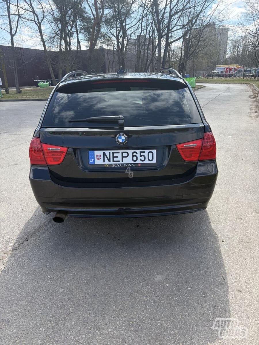 Melns BMW 320 2006 Kauņa, ar dzinēja tilpumu 2.00 L un nobraukumu 283 tūkst. km par 2700 €, foto 3 vietnē AUTOMOTO.COM.LV