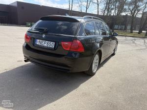 Melns BMW 320 2006 Kauņa, ar dzinēja tilpumu 2.00 L un nobraukumu 283 tūkst. km par 2700 €, foto 4 vietnē AUTOMOTO.COM.LV