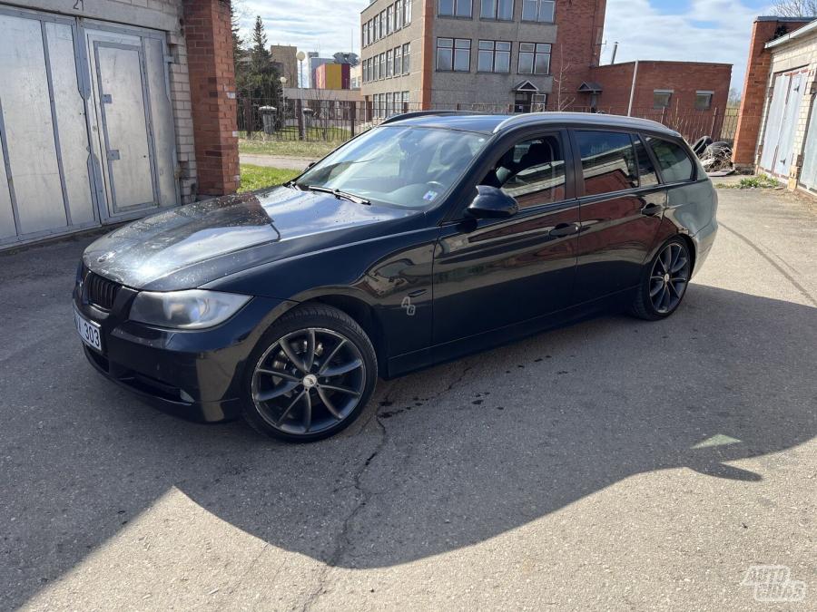 Black BMW 320 2006 in Panevezys, with an engine capacity of 2.00 L and mileage of 350 thousand km for 2200 €, photo 4 on AUTOMOTO.COM.LV