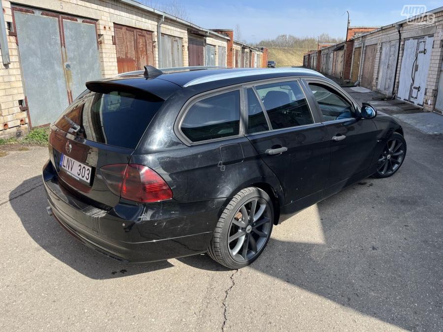 Black BMW 320 2006 in Panevezys, with an engine capacity of 2.00 L and mileage of 350 thousand km for 2200 €, photo 6 on AUTOMOTO.COM.LV