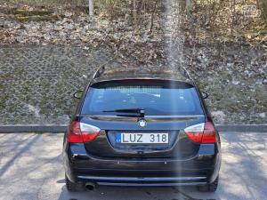 Black BMW 320 2006 in Alytus, with an engine capacity of 2.00 L and mileage of 345 thousand km for 3400 €, photo 5 on AUTOMOTO.COM.LV