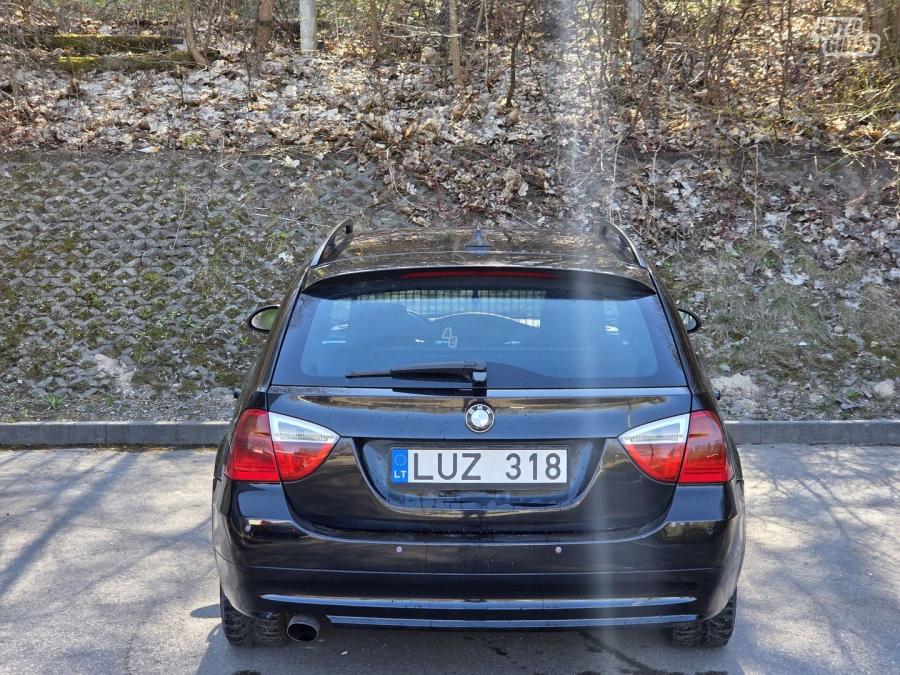 Black BMW 320 2006 in Alytus, with an engine capacity of 2.00 L and mileage of 345 thousand km for 3400 €, photo 5 on AUTOMOTO.COM.LV